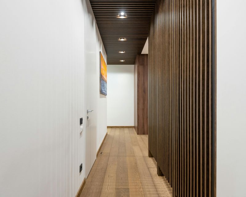 The hallway decorating choices that designers quietly dislike