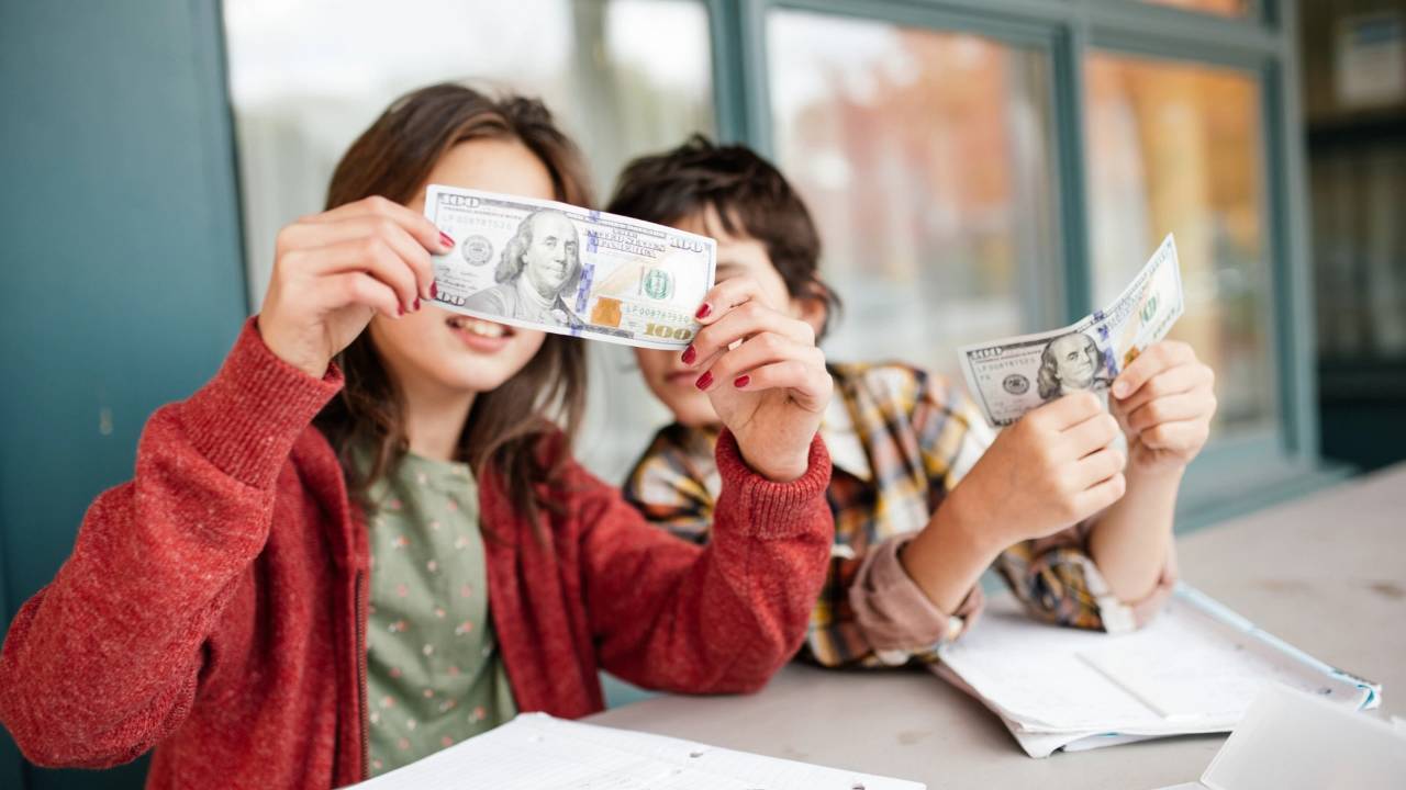Critical importance of early financial education for children