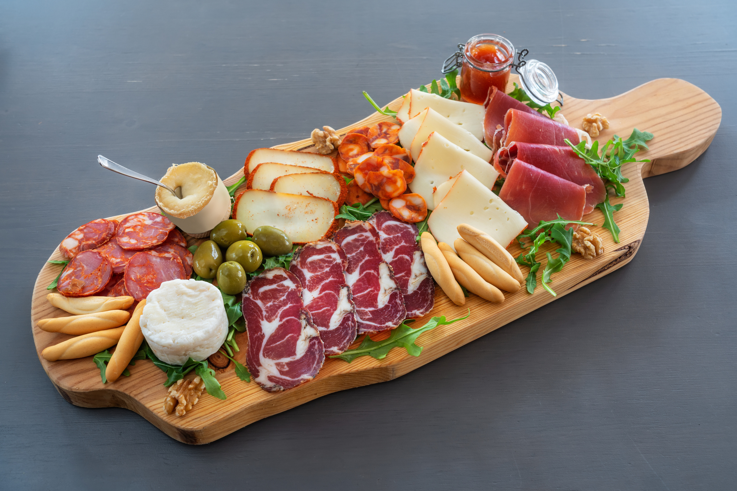 20 items we always include on our charcuterie board