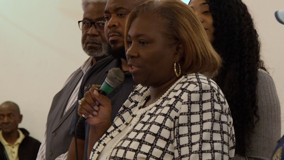 'All is good': Mullins mayor speaks after council suspends some of her ...