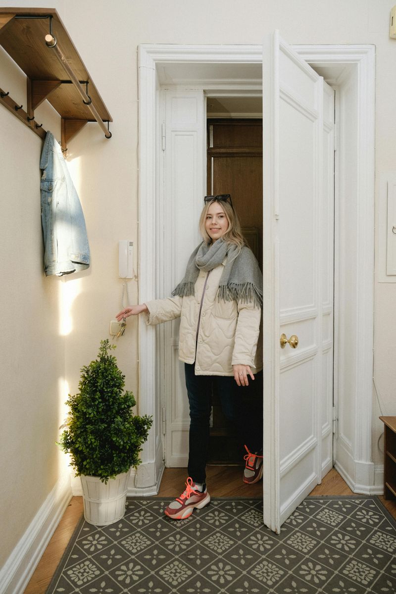 The hallway decorating choices that designers quietly dislike