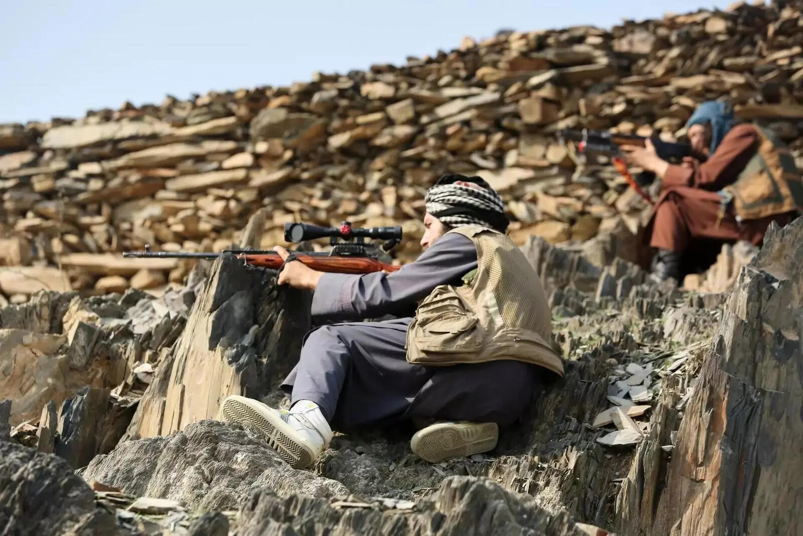 Afghan Taliban shoots down Pakistani jet in Jalalabad, capture pilot alive