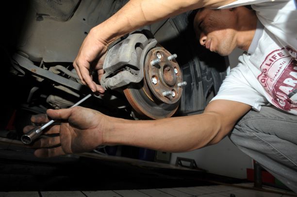 Ternyata rem mobil tidak stabil bisa berasal dari sistem ini