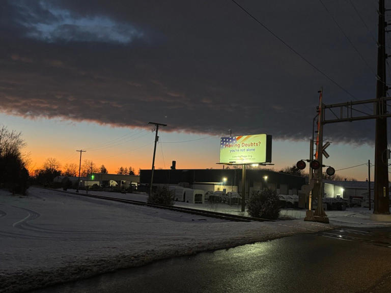 Mysterious ‘Leaving MAGA’ support group billboards pop up cities in ...