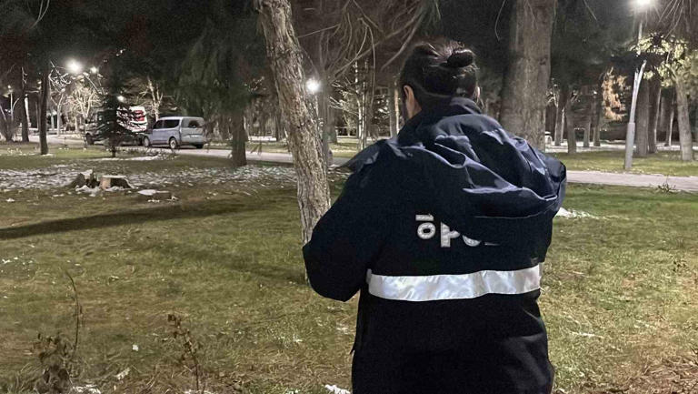 Patlamayan iftar topu paniğe neden oldu: Ses bombası kontrollü olarak ...