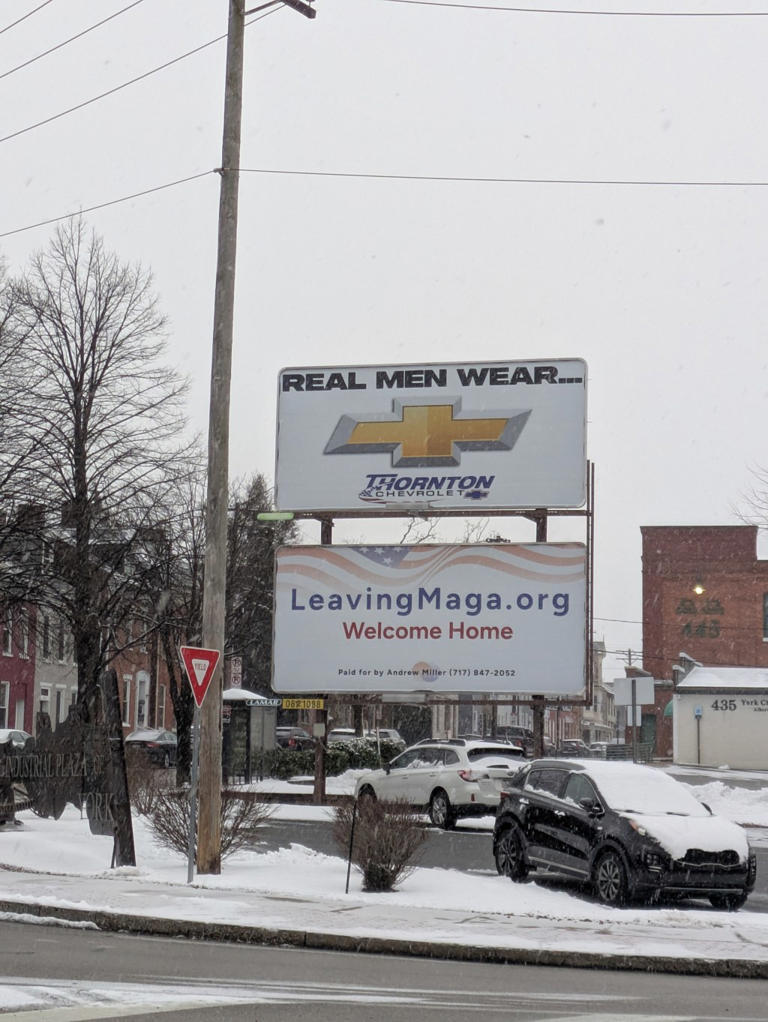 Mysterious ‘Leaving MAGA’ support group billboards pop up cities in ...