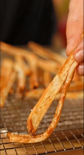 Crispy fries in the air fryer