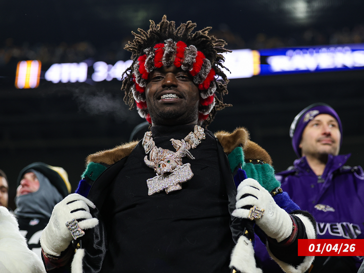 Kodak Black self-surrenders on fleeing, resisting charges