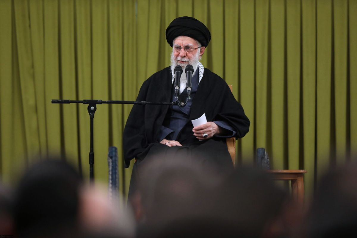 Iran, le cerimonie per i funerali di Ali Khamenei includeranno una ...