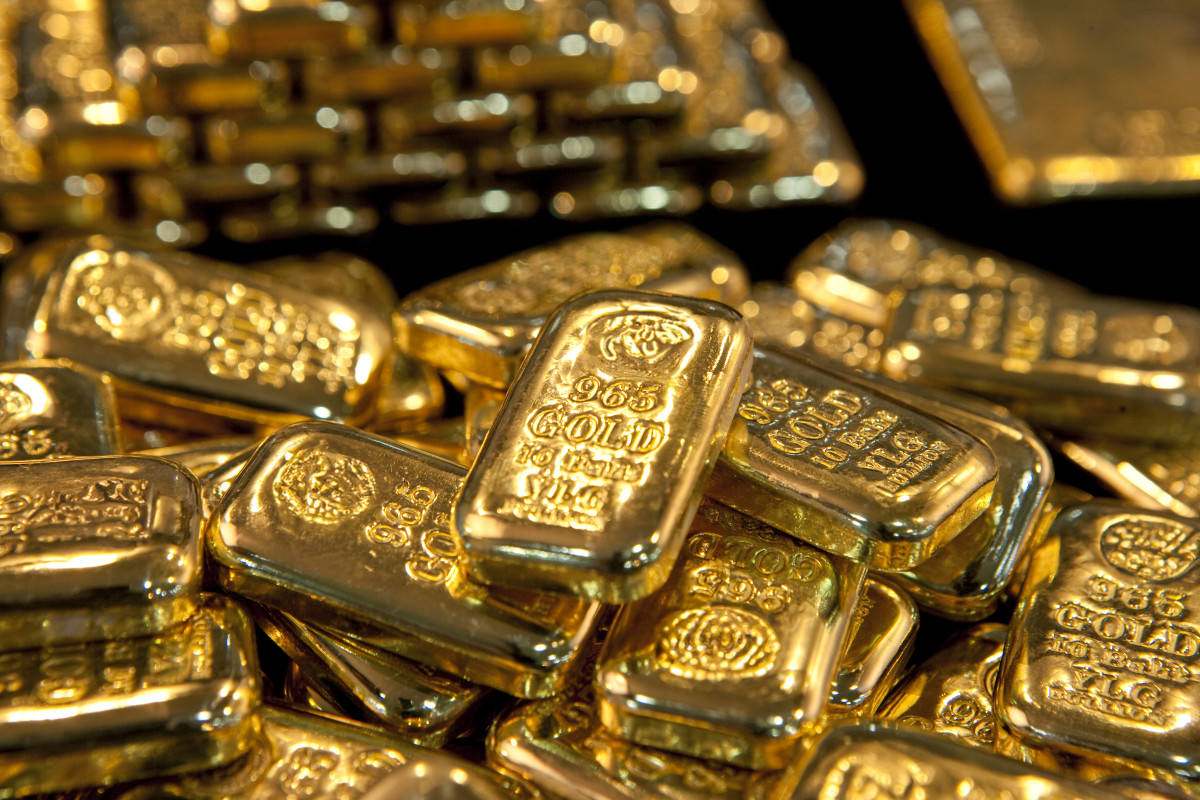 Bank of America revamps gold stock price target for 2026