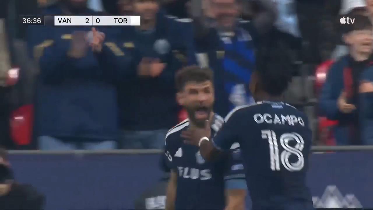 Muller's brace leads Whitecaps to 3-0 win over Toronto