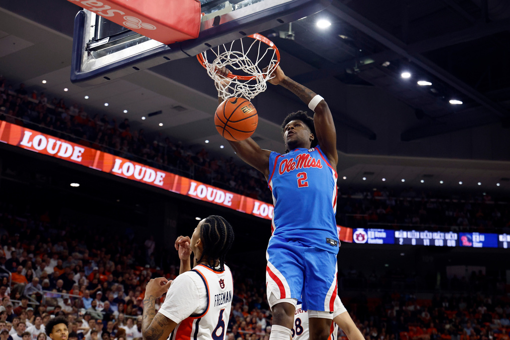 Pinkins and Storr score 26 apiece, Ole Miss beats Auburn 85-79 to snap ...