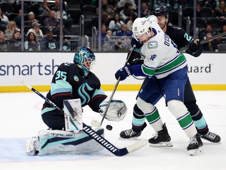 Canucks player grades: The rebuild goes on, we hope, after 5-1 loss to ...