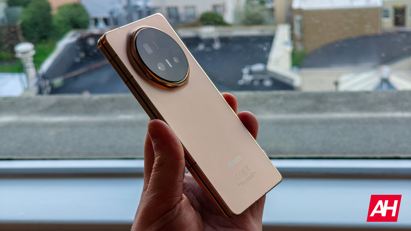 Honor Magic V6 finally goes on sale after a 3-month hibernation