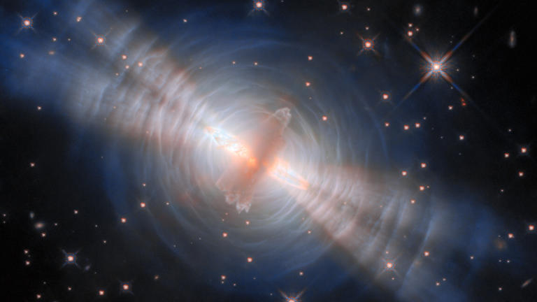 Hubble images taken 25 years apart show big changes in iconic Crab Nebula