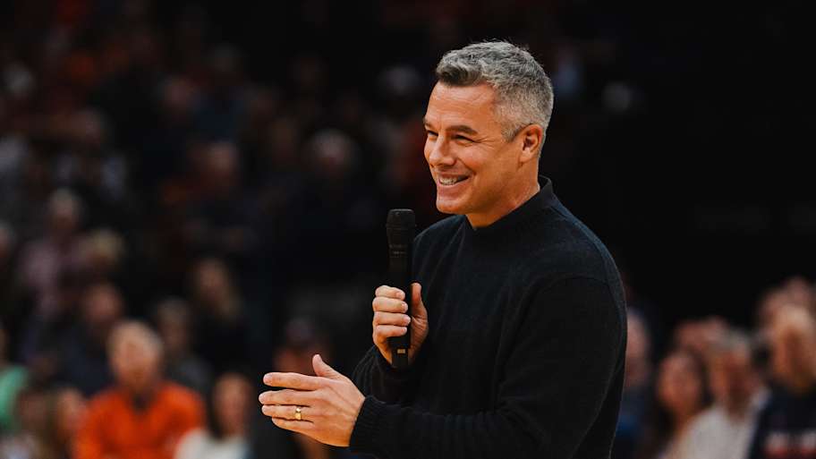 Lakers finally acknowledge the elephant in the room with Tony Bennett move