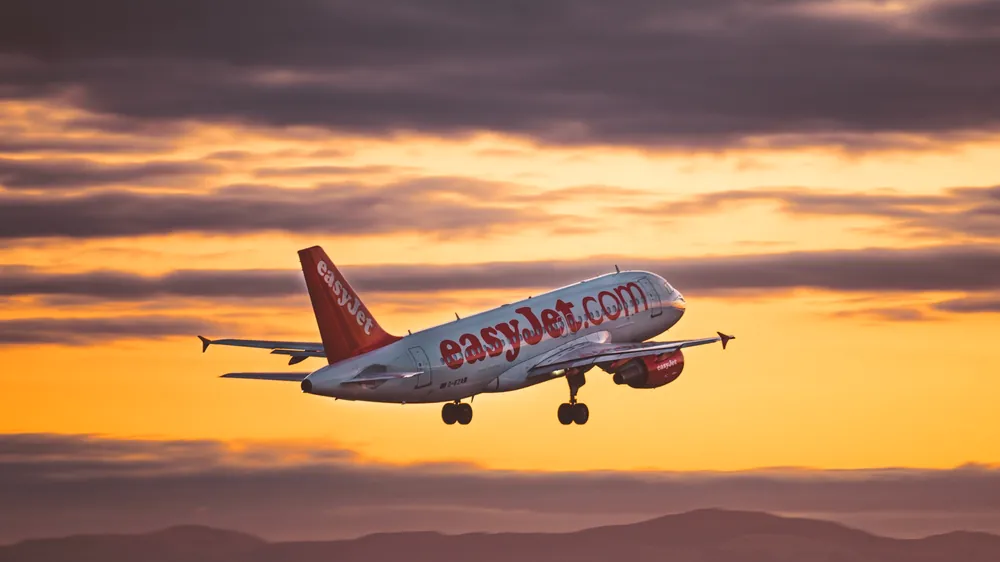 Vol déplacé de 11 heures : pourquoi EasyJet a dû indemniser un couple à ...