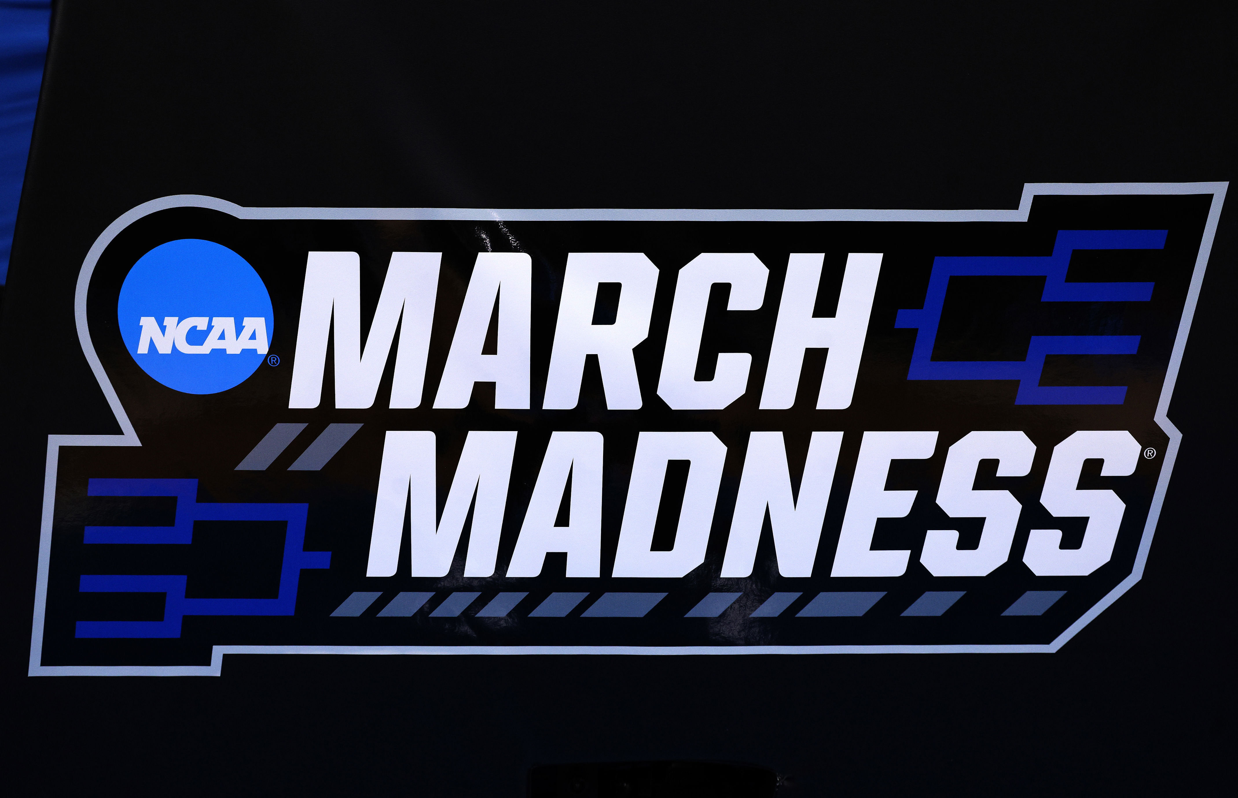 NCAA March Madness full tournament schedule, game locations, & standings