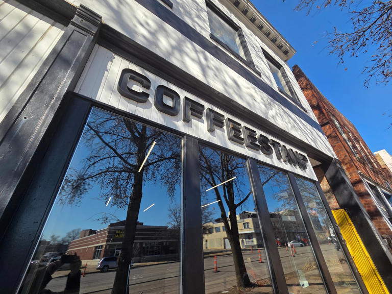 Roaming St. Louis: Honduran native puts 'stamp' on coffee