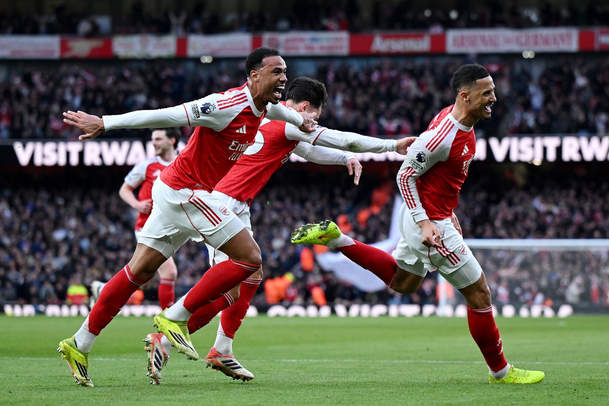 Arsenal clinch tight derby win to extend lead at top of Premier League