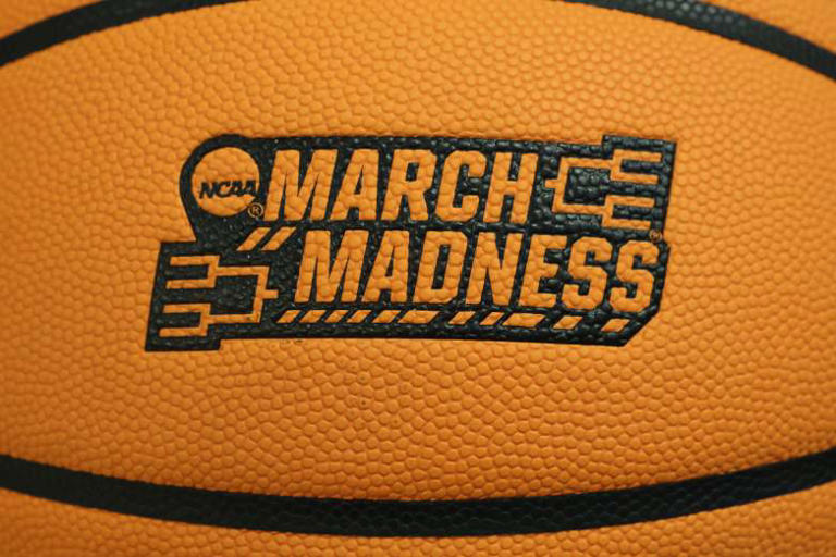 NCAA March Madness full tournament schedule, game locations, & standings