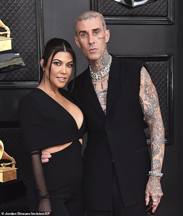 Travis Barker's ex Shanna Moakler accuses Kourtney Kardashian of ...