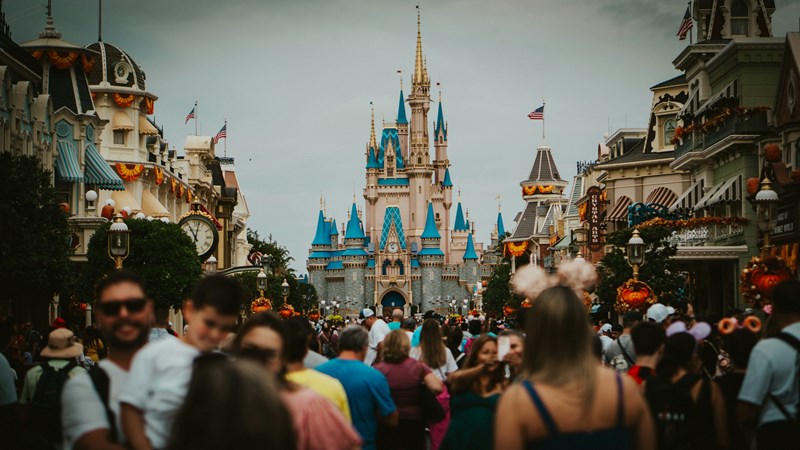 Couple’s plan to take kids to Disneyland California during summer ...