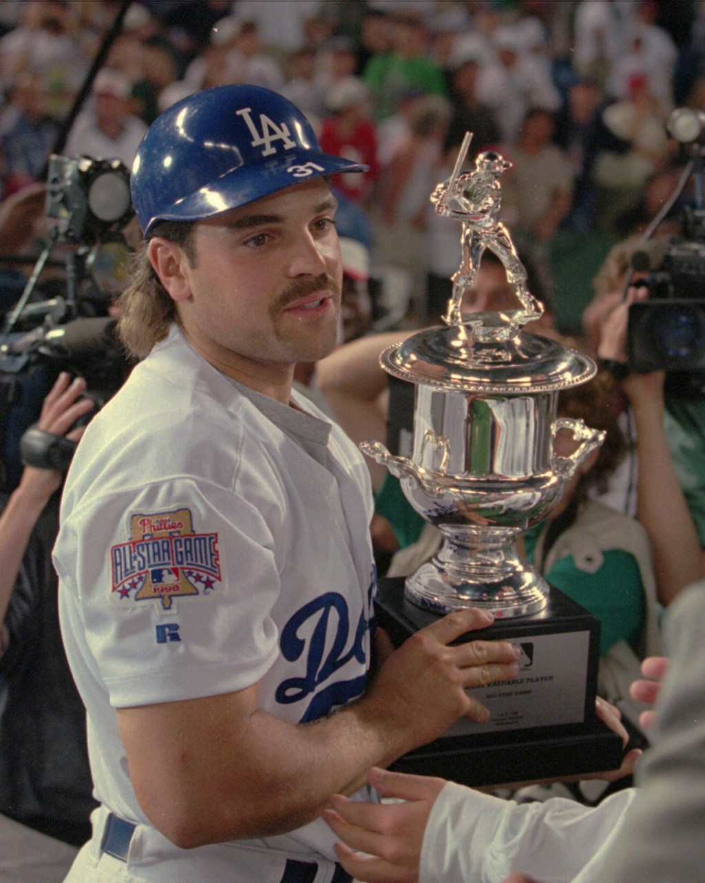 Dodger fan Shia LaBeouf reveals his major league beef with Mike Piazza
