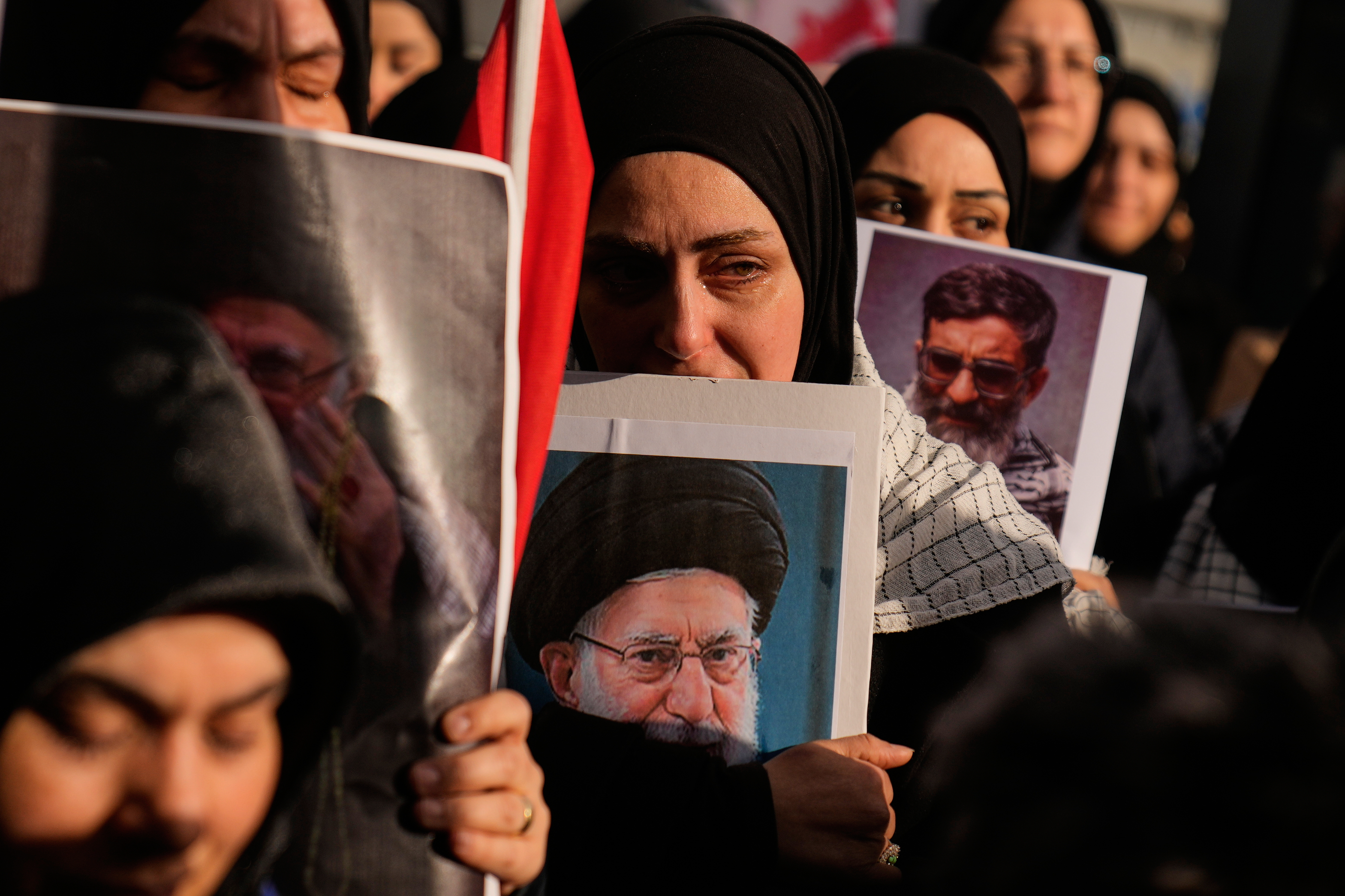 Who runs Iran now? An uncertain path to new supreme leader after ...