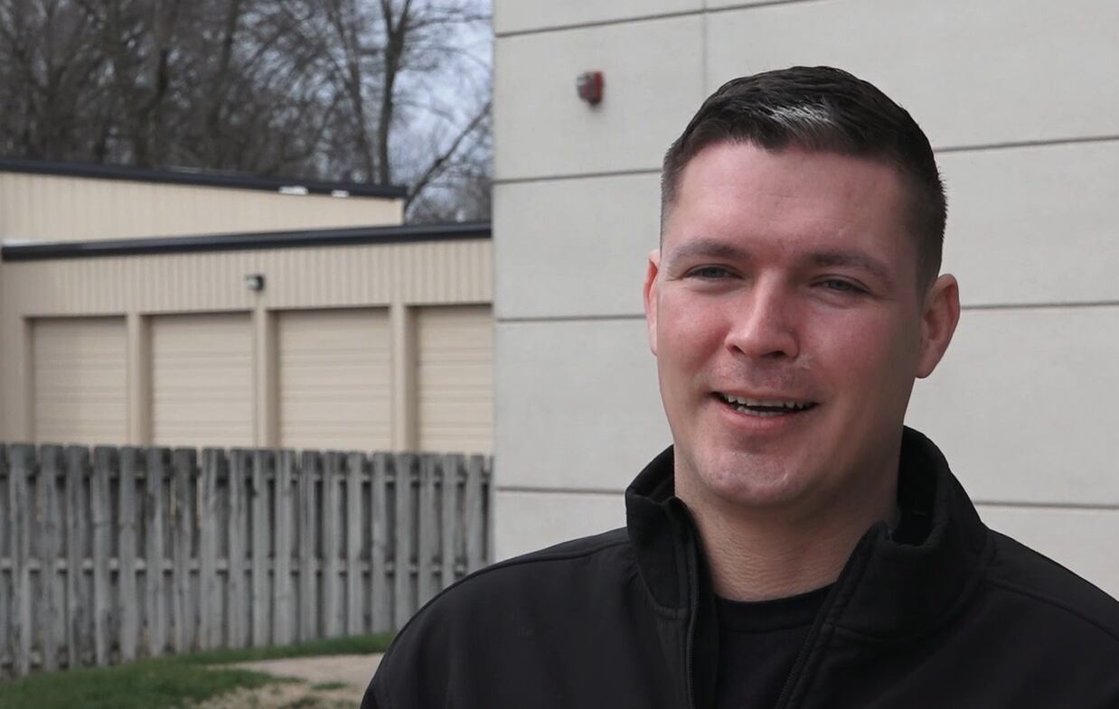 Springfield business co-founder holds suspect until police arrive in ...