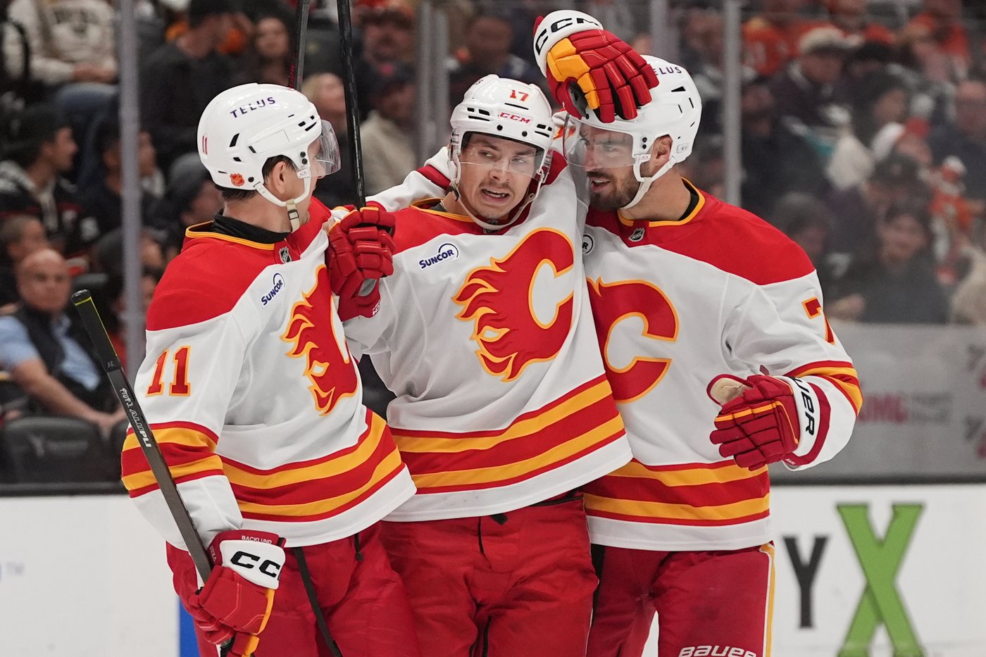 Gauthier scores twice as Ducks edge Flames 3-2 in shootout