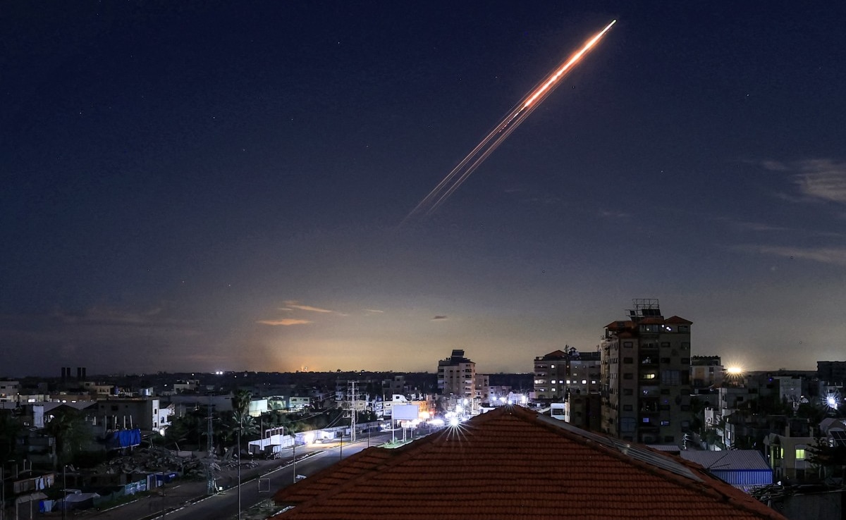 Iran fires missile at Turkey, destroyed by NATO air defence systems