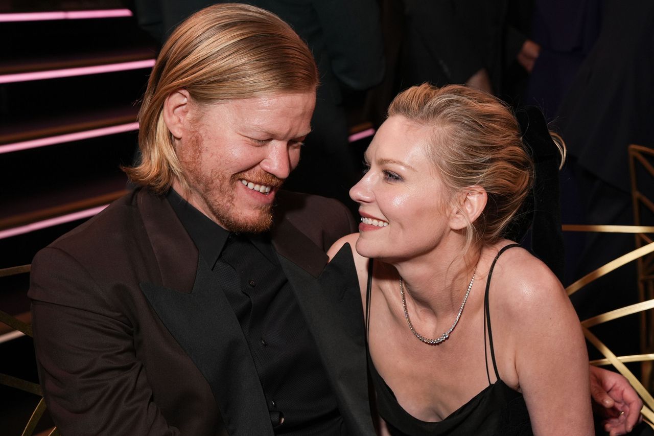 The best behind-the-scenes photos from the 2026 Actor Awards, from ...