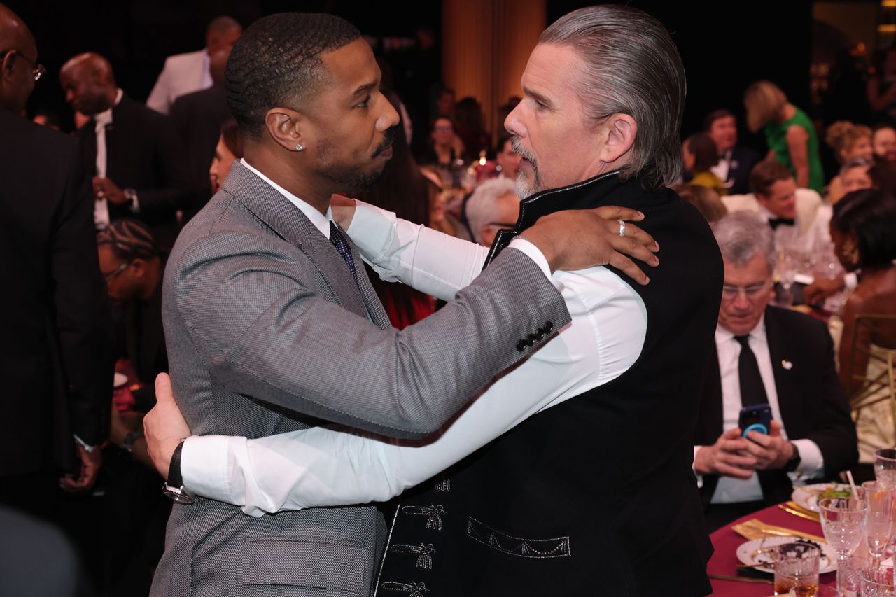 The best behind-the-scenes photos from the 2026 Actor Awards, from ...