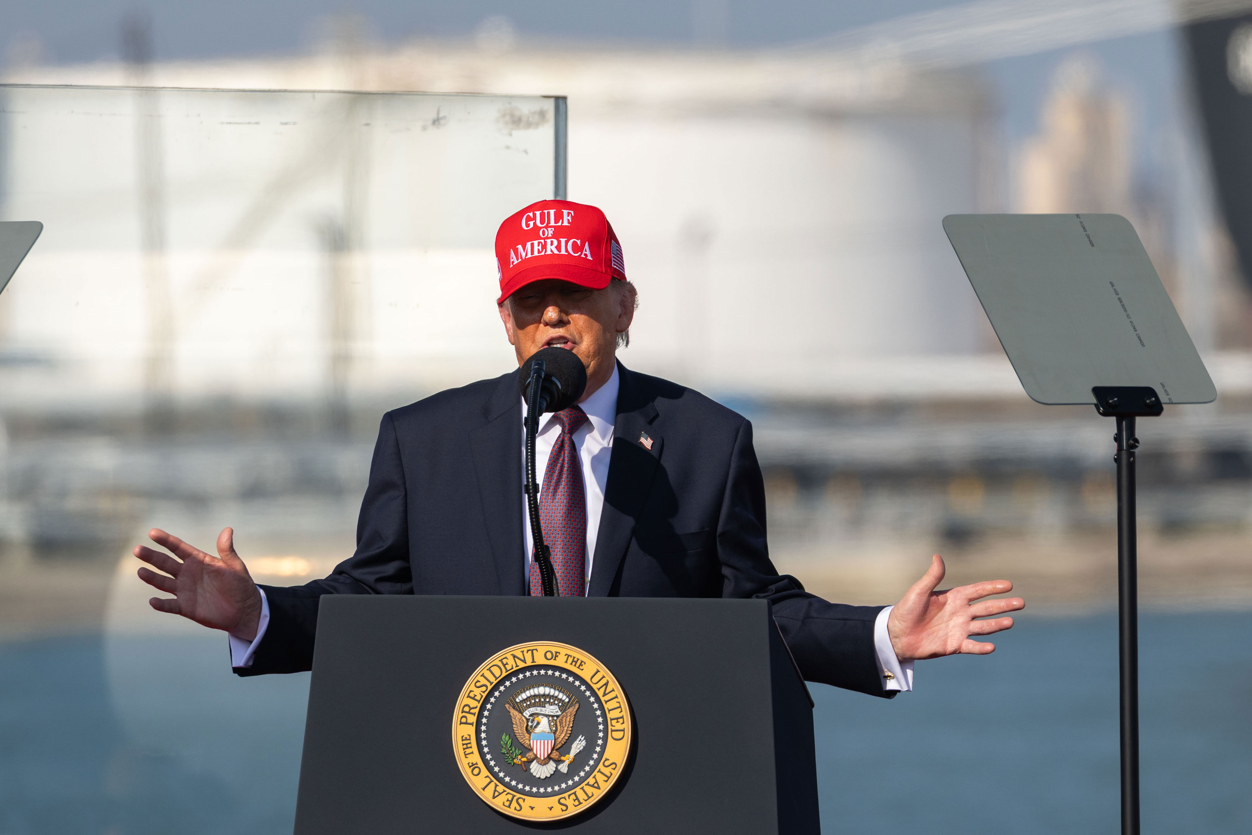 Oil price spike underscores risks of Trump's Iran strategy