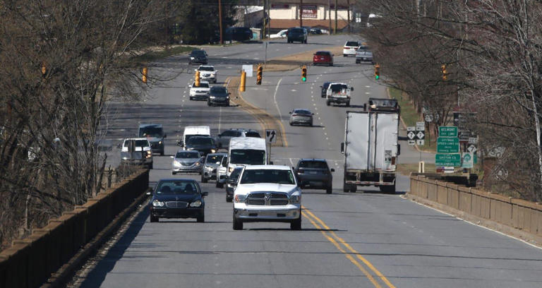 Wilkinson Boulevard bridge expansion to begin in May