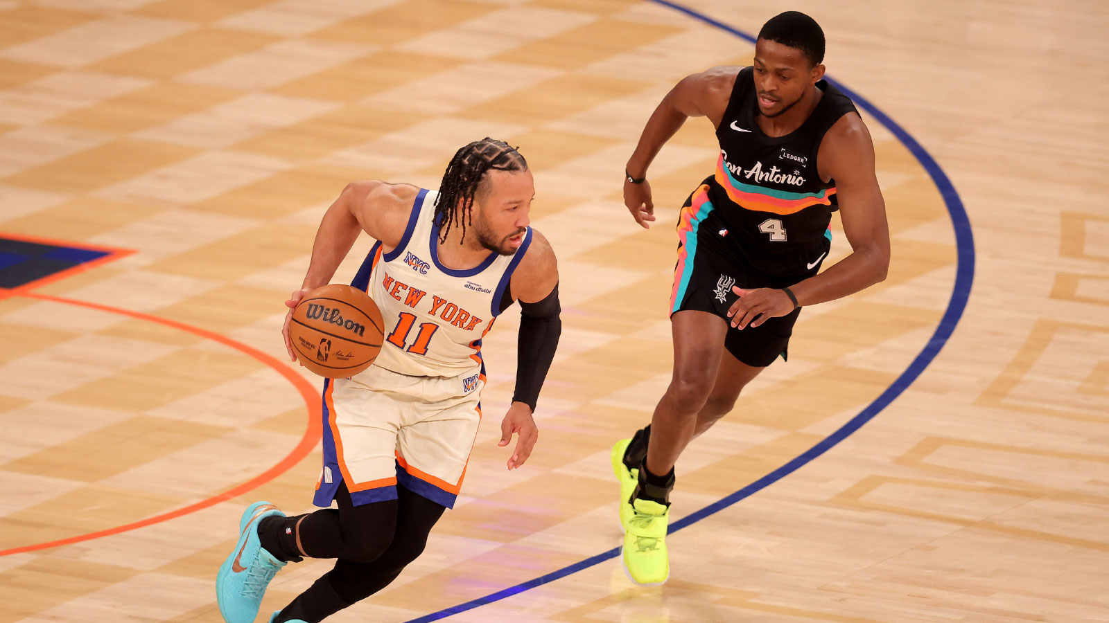 Knicks demolish Spurs’ 11-game winning streak with MSG domination