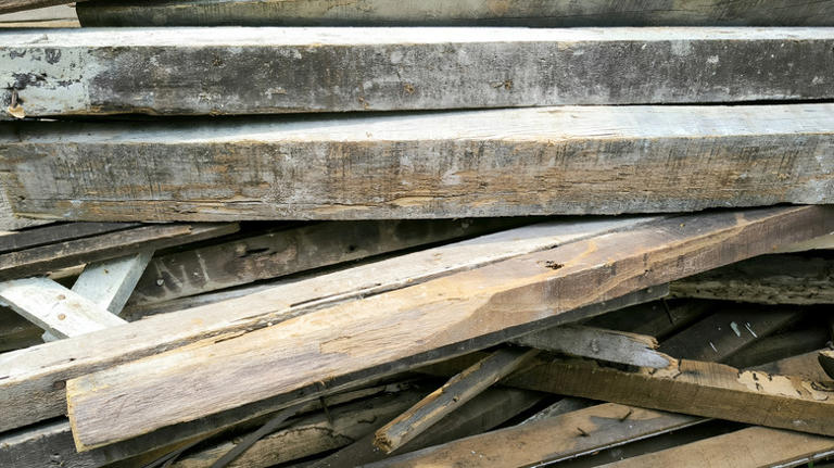 The creative ceiling beam style that feels more rustic