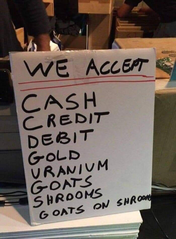 19 signs that definitely have a hilarious story behind them