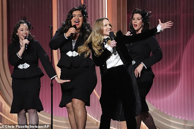 Kristen Bell leaves A-listers baffled with 'cringe' musical number at ...