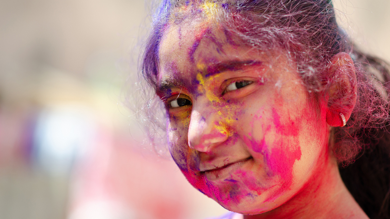 Why children’s eyes are at higher risk during Holi and what parents ...