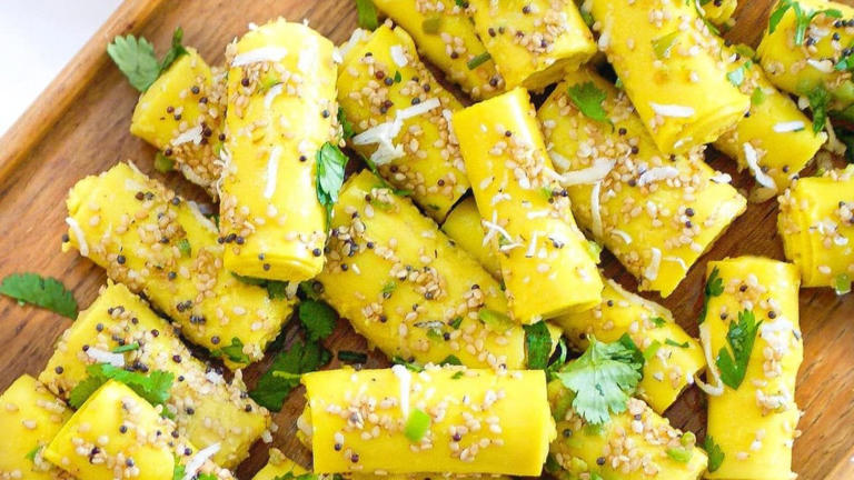 Khandvi recipe in pressure cooker: Easiest way to make perfect Gujarati ...