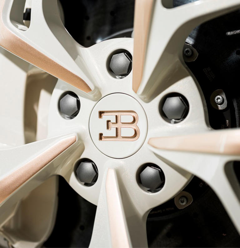 Bugatti W16 Mistral 'La Perle Rare': l’ultima sinfonia del W16