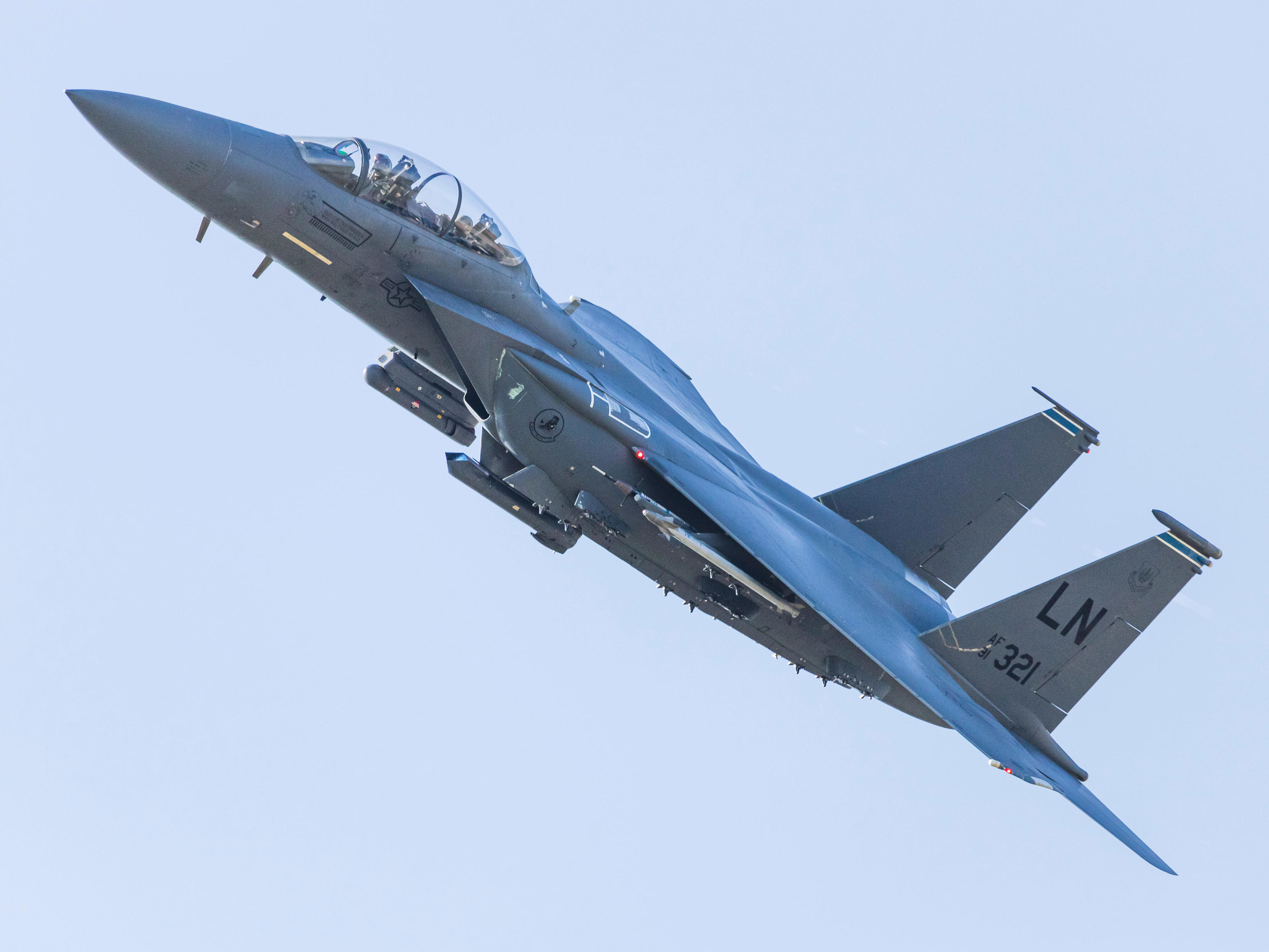 3 American F-15 fighter jets were mistakenly shot down by friendly fire ...