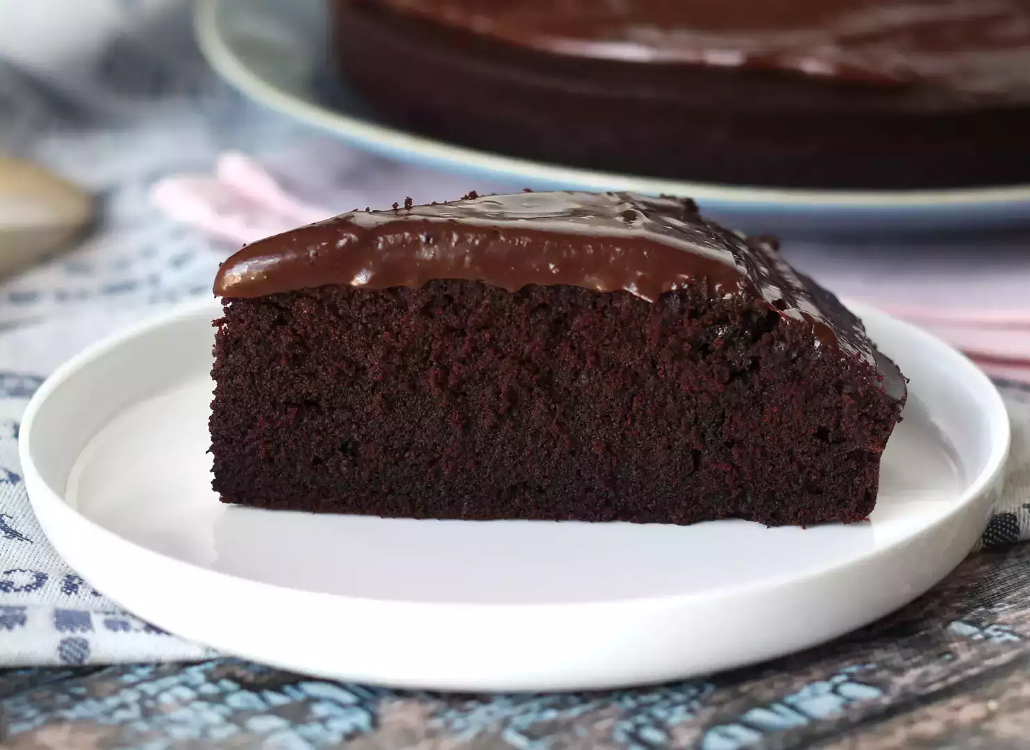 Super easy lactose-free chocolate cake!