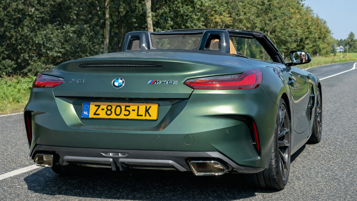 BMW Z4 manual acceleration and top speed test