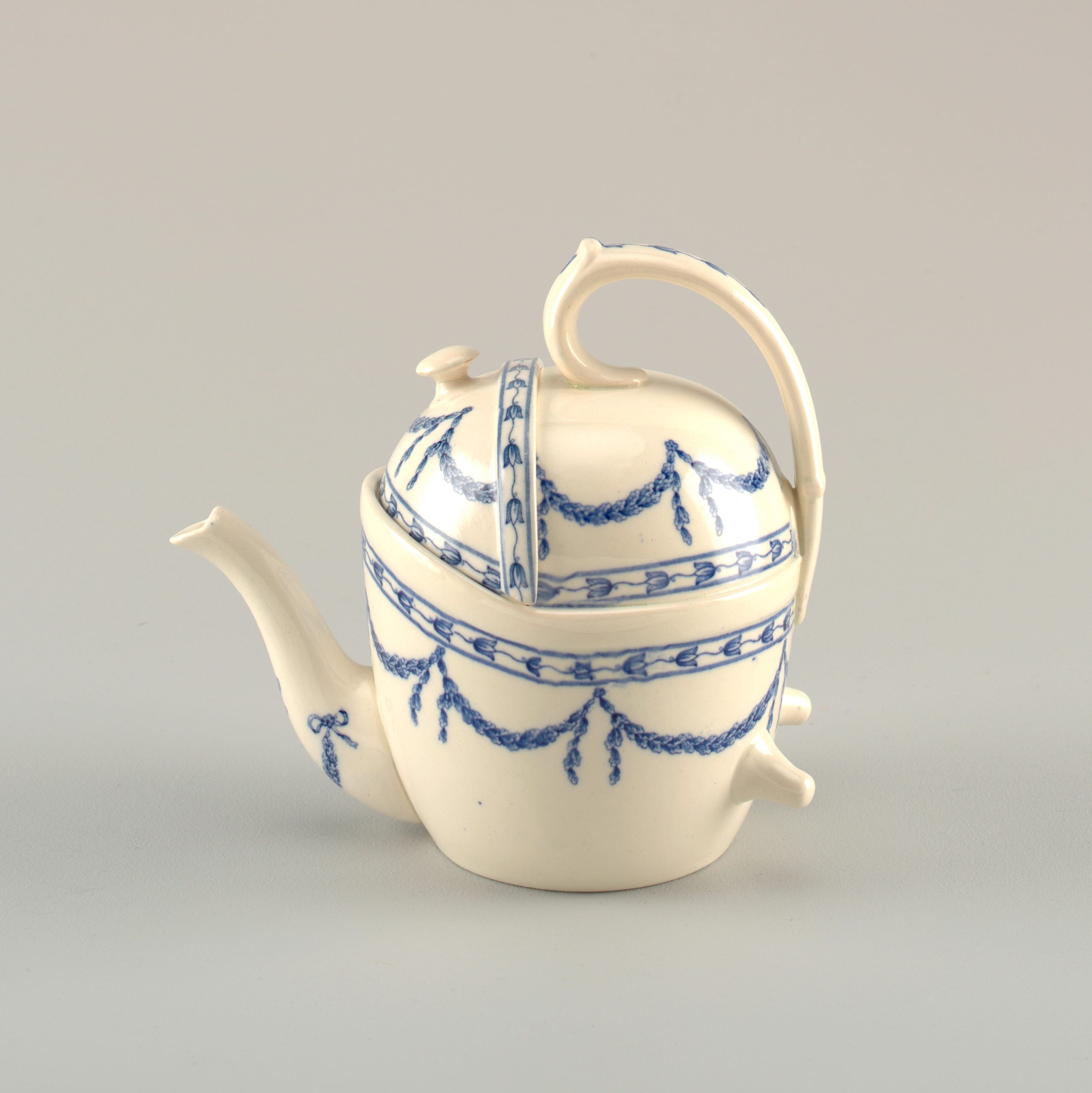 8 unusual antiques that draw more birds than the average birdhouse