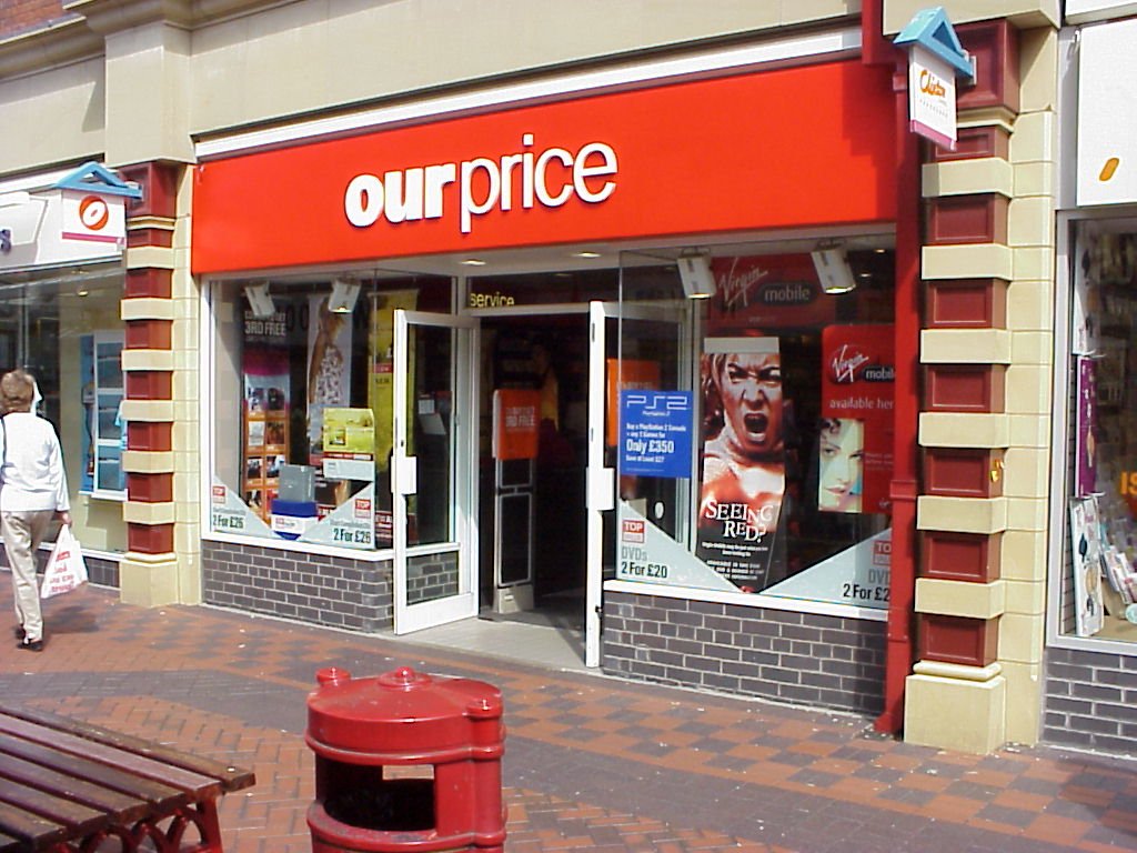Lost shops: 40 nostalgic photos chart the rise and fall of UK high ...