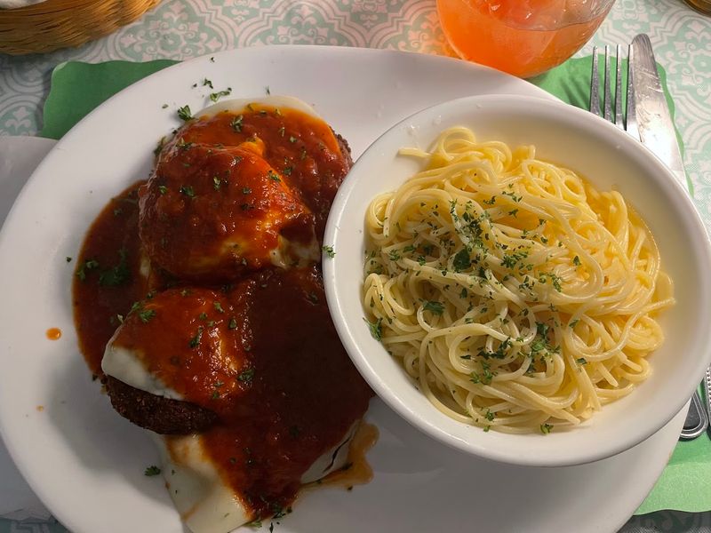 This old-school restaurant in New Jersey delivers comfort food like no ...