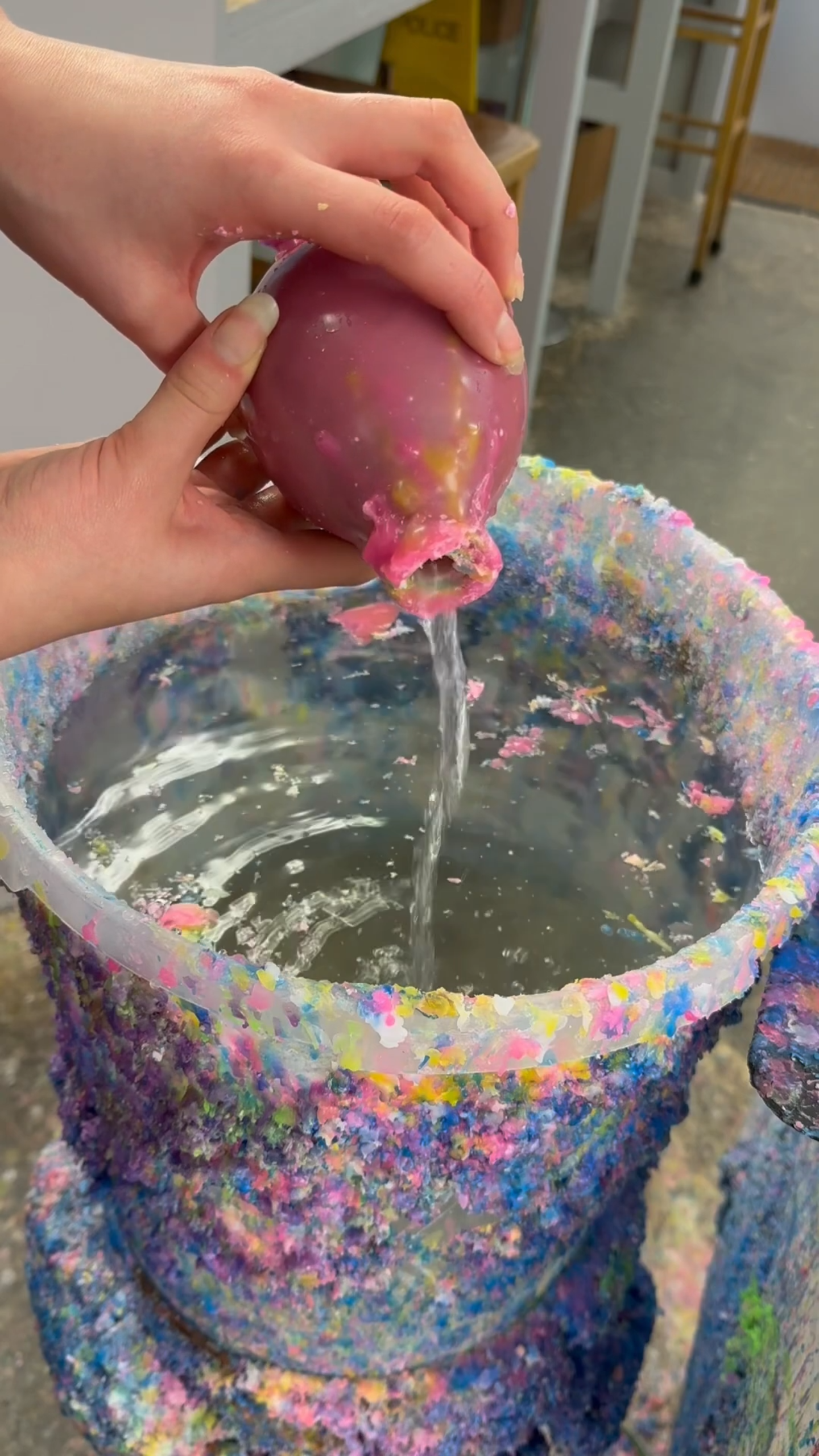 The most relaxing wax balloon transformation